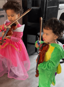 Insights on Teaching Toddlers Violin from a Violin Teacher and Mom of 5 ...